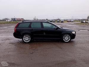 Volvo V50 2007 in Vilnius, with an engine capacity of 2.00 L and mileage of 350 thousand km for 1150 €, photo 6 on AUTOMOTO.COM.LV