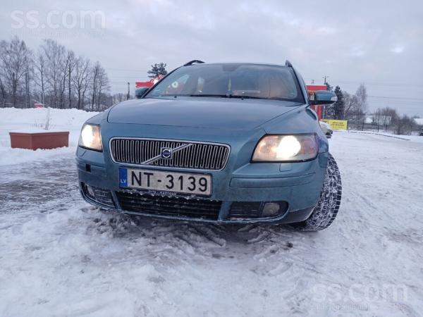 Volvo V50 2007 Rīga, ar dzinēja tilpumu 1.60 L un nobraukumu 426 tūkst. km par 1600 €, foto 3 vietnē AUTOMOTO.COM.LV