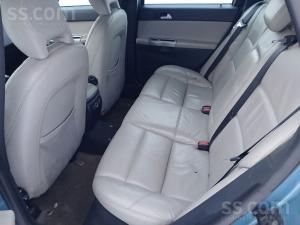 Volvo V50 2007 in Riga, with an engine capacity of 1.60 L and mileage of 426 thousand km for 1600 €, photo 6 on AUTOMOTO.COM.LV