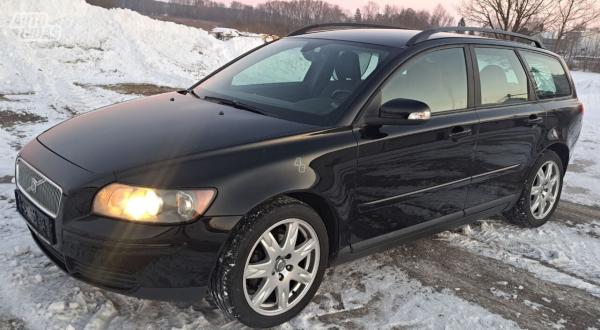 Volvo V50 2007 Biržai, ar dzinēja tilpumu 1.60 L un nobraukumu 244 tūkst. km par 1950 €, foto 3 vietnē AUTOMOTO.COM.LV