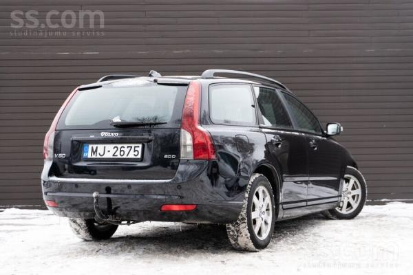 Volvo V50 2007 in Riga, with an engine capacity of 2.00 L and mileage of 194 thousand km for 3990 €, photo 3 on AUTOMOTO.COM.LV