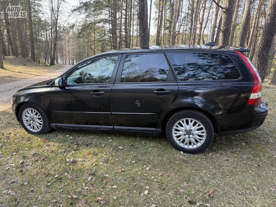 Volvo V50 2007 in Vilnius, with an engine capacity of 1.60 L and mileage of 314 thousand km for 1950 €, photo 7 on AUTOMOTO.COM.LV