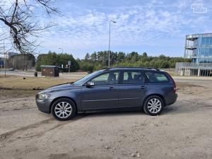 Volvo V50 2007 in Vilnius, with an engine capacity of 2.00 L and mileage of 378 thousand km for 1290 €, photo 2 on AUTOMOTO.COM.LV