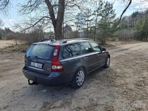 Volvo V50 2007 in Vilnius, with an engine capacity of 2.00 L and mileage of 378 thousand km for 1290 €, photo 5 on AUTOMOTO.COM.LV