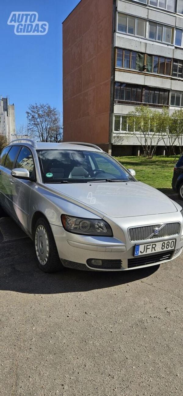 Volvo V50 2007 Viļņa, ar dzinēja tilpumu 2.00 L un nobraukumu 282 tūkst. km par 750 €, foto 4 vietnē AUTOMOTO.COM.LV