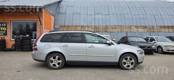 Volvo V50 2007 Valmiera, ar dzinēja tilpumu 2.00 L un nobraukumu 340 tūkst. km par 1600 €, foto 2 vietnē AUTOMOTO.COM.LV