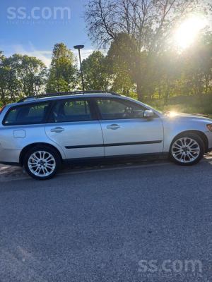 Volvo V50 2007 in Kuldiga, with an engine capacity of 1.60 L and mileage of 0 thousand km for 1600 €, photo 3 on AUTOMOTO.COM.LV