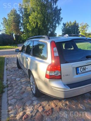 Volvo V50 2007 in Kuldiga, with an engine capacity of 1.60 L and mileage of 0 thousand km for 1600 €, photo 4 on AUTOMOTO.COM.LV