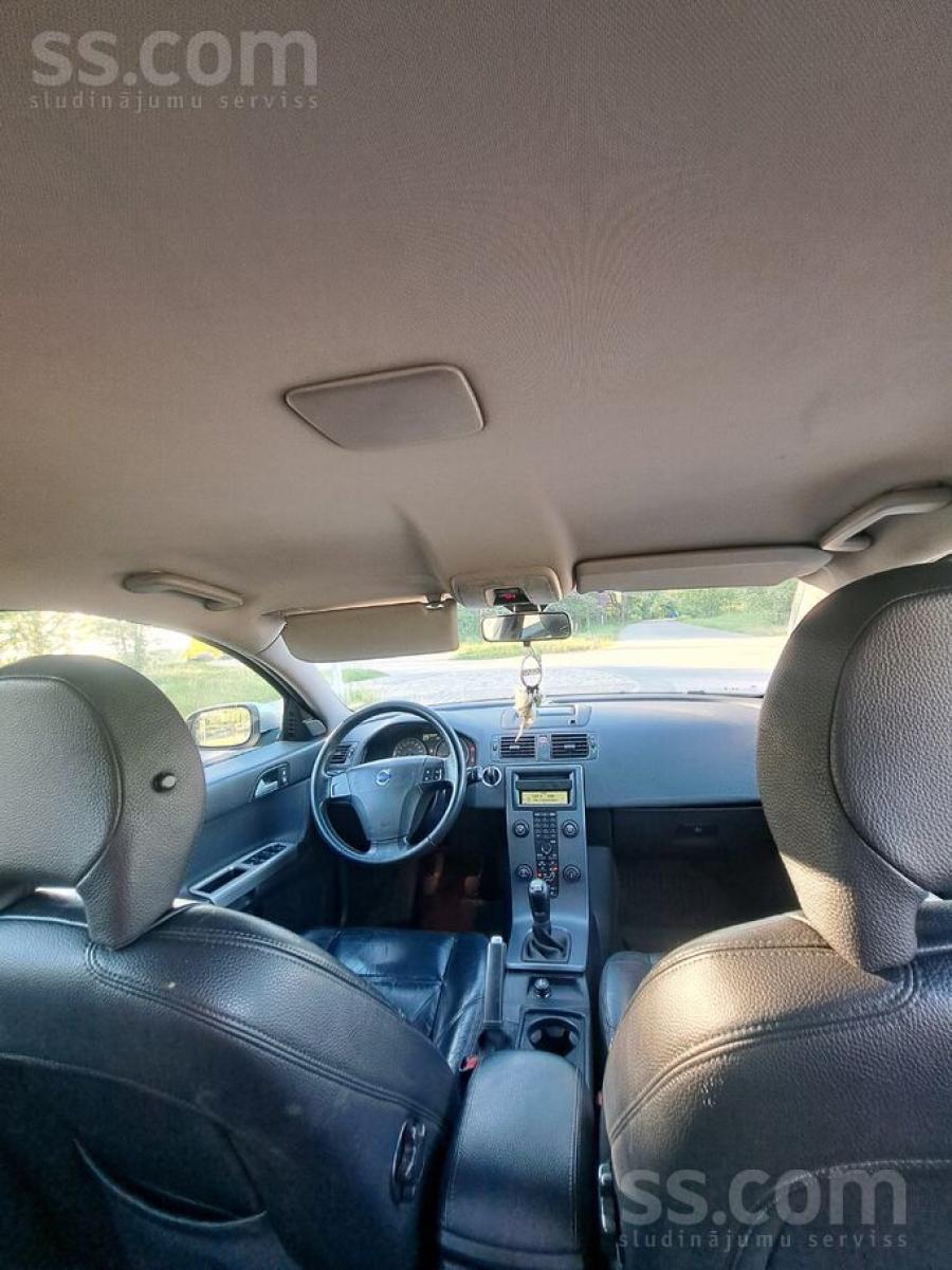 Volvo V50 2007 in Kuldiga, with an engine capacity of 1.60 L and mileage of 0 thousand km for 1600 €, photo 6 on AUTOMOTO.COM.LV