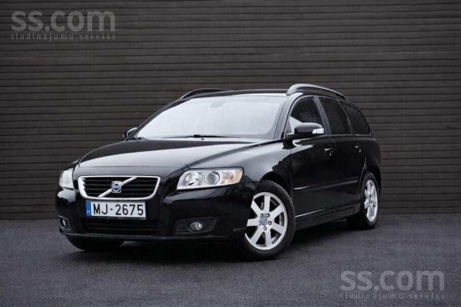 Volvo V50 2007 Rīga, ar dzinēja tilpumu 2.00 L un nobraukumu 194 tūkst. km par 3990 €, foto 1 vietnē AUTOMOTO.COM.LV