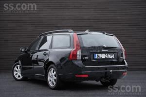 Volvo V50 2007 Rīga, ar dzinēja tilpumu 2.00 L un nobraukumu 194 tūkst. km par 3990 €, foto 5 vietnē AUTOMOTO.COM.LV