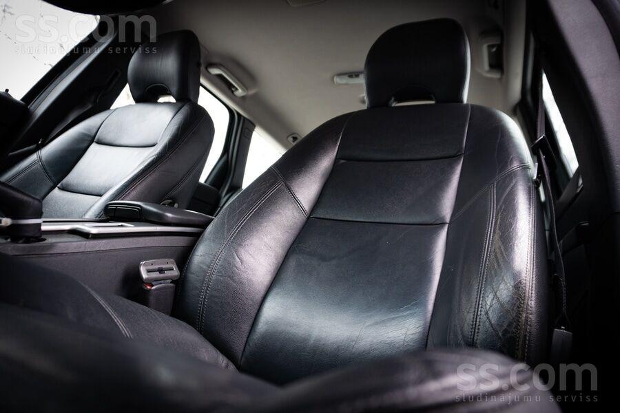 Volvo V50 2007 Rīga, ar dzinēja tilpumu 2.00 L un nobraukumu 194 tūkst. km par 3990 €, foto 7 vietnē AUTOMOTO.COM.LV