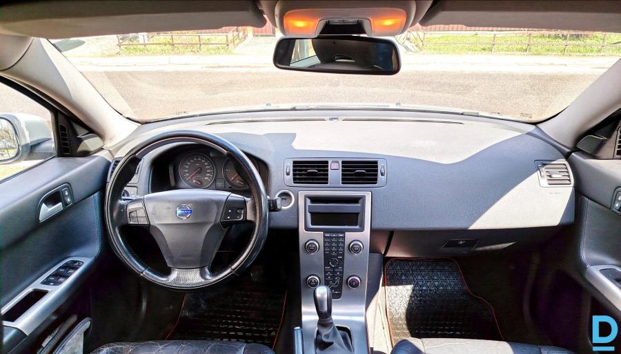 Volvo V50 2007 in Preili, with an engine capacity of 1.60 L and mileage of 256 thousand km for 2200 €, photo 9 on AUTOMOTO.COM.LV