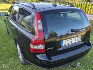 Volvo V50 2007 Viļņa, ar dzinēja tilpumu 2.00 L un nobraukumu 266 tūkst. km par 800 €, foto 3 vietnē AUTOMOTO.COM.LV
