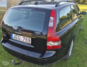 Volvo V50 2007 Viļņa, ar dzinēja tilpumu 2.00 L un nobraukumu 266 tūkst. km par 800 €, foto 4 vietnē AUTOMOTO.COM.LV