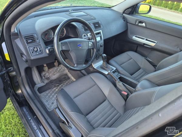 Volvo V50 2007 Viļņa, ar dzinēja tilpumu 2.00 L un nobraukumu 266 tūkst. km par 800 €, foto 5 vietnē AUTOMOTO.COM.LV