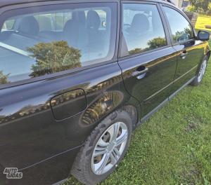 Volvo V50 2007 Viļņa, ar dzinēja tilpumu 2.00 L un nobraukumu 266 tūkst. km par 800 €, foto 16 vietnē AUTOMOTO.COM.LV