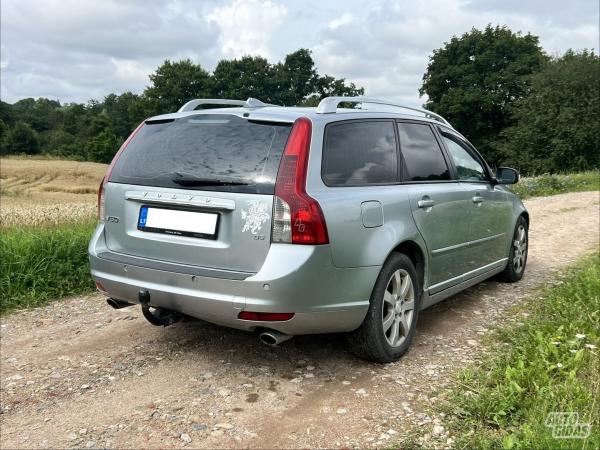 Volvo V50 2007 in Marijampole, with an engine capacity of 2.40 L and mileage of 373 thousand km for 1350 €, photo 3 on AUTOMOTO.COM.LV