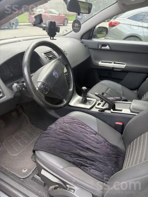 Volvo V50 2007 in Riga, with an engine capacity of 1.60 L and mileage of 228 thousand km for 2000 €, photo 7 on AUTOMOTO.COM.LV