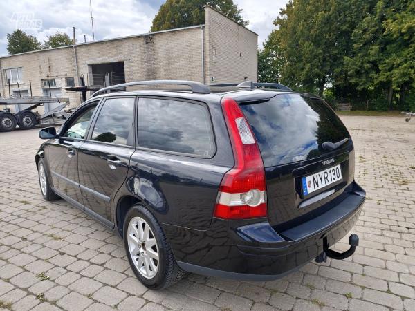 Volvo V50 2007 Marijampole, ar dzinēja tilpumu 2.00 L un nobraukumu 313 tūkst. km par 1650 €, foto 4 vietnē AUTOMOTO.COM.LV