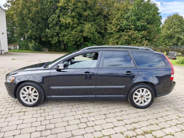 Volvo V50 2007 in Marijampole, with an engine capacity of 2.00 L and mileage of 313 thousand km for 1650 €, photo 3 on AUTOMOTO.COM.LV
