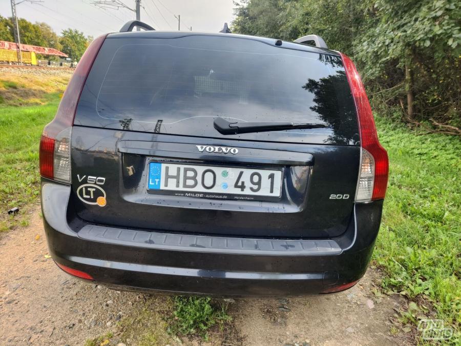 Volvo V50 2007 in Siauliai, with an engine capacity of 2.00 L and mileage of 300 thousand km for 1650 €, photo 5 on AUTOMOTO.COM.LV