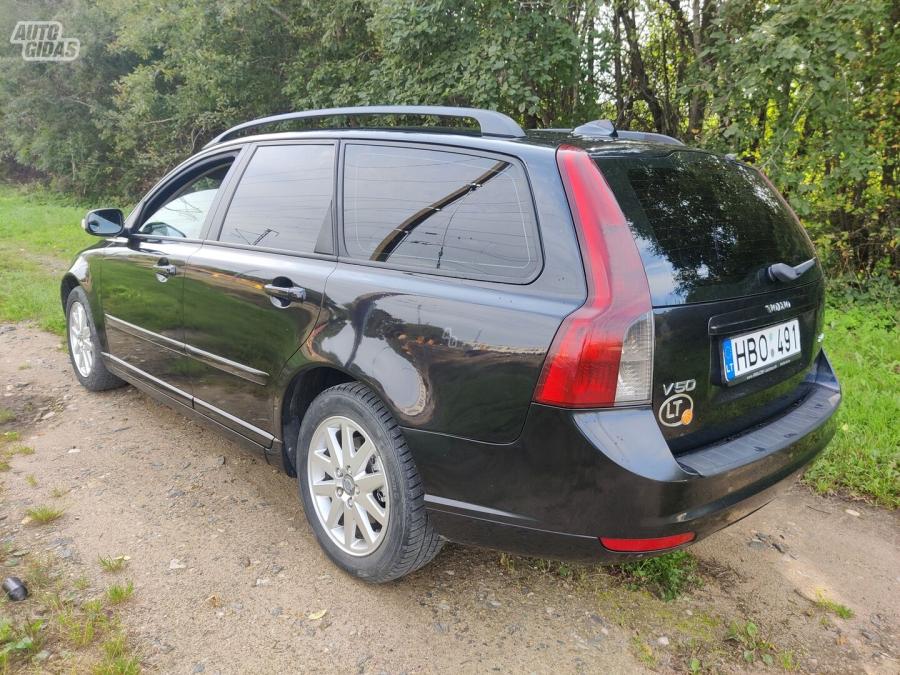 Volvo V50 2007 in Siauliai, with an engine capacity of 2.00 L and mileage of 300 thousand km for 1650 €, photo 6 on AUTOMOTO.COM.LV