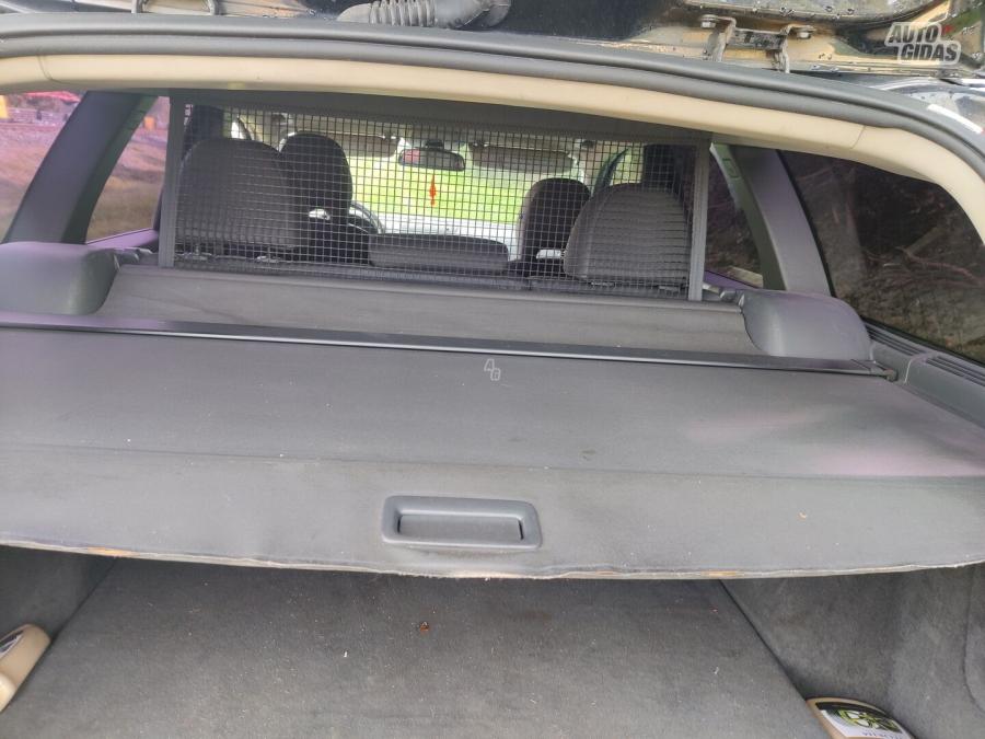 Volvo V50 2007 in Siauliai, with an engine capacity of 2.00 L and mileage of 300 thousand km for 1650 €, photo 10 on AUTOMOTO.COM.LV