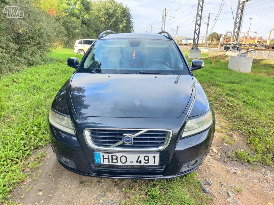 Volvo V50 2007 in Siauliai, with an engine capacity of 2.00 L and mileage of 300 thousand km for 1650 €, photo 12 on AUTOMOTO.COM.LV