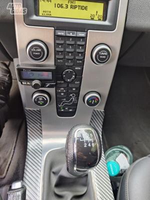 Volvo V50 2007 in Siauliai, with an engine capacity of 2.00 L and mileage of 300 thousand km for 1650 €, photo 16 on AUTOMOTO.COM.LV