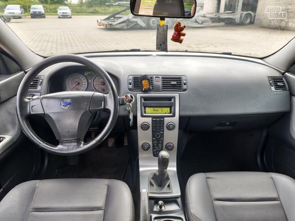 Volvo V50 2007 in Marijampole, with an engine capacity of 2.00 L and mileage of 313 thousand km for 1650 €, photo 11 on AUTOMOTO.COM.LV