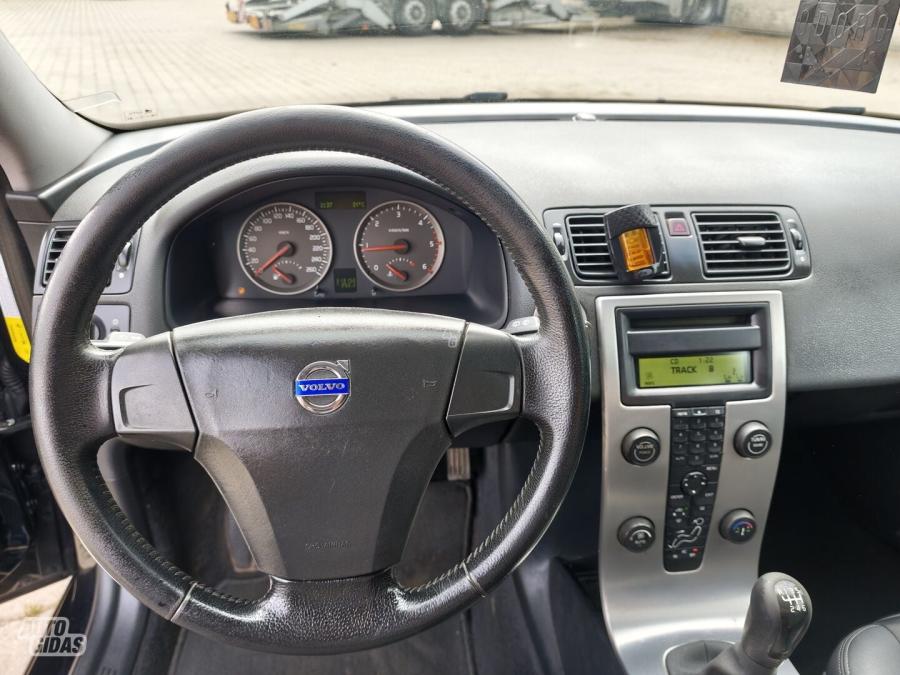 Volvo V50 2007 in Marijampole, with an engine capacity of 2.00 L and mileage of 313 thousand km for 1650 €, photo 15 on AUTOMOTO.COM.LV