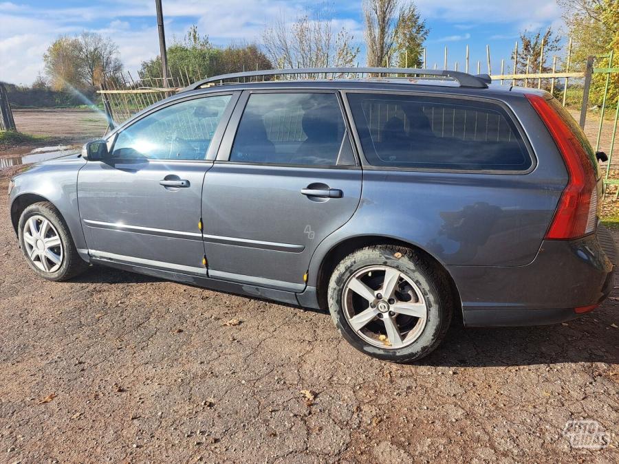 Volvo V50 2007 Radviliškis, ar dzinēja tilpumu 1.60 L un nobraukumu 311 tūkst. km par 1350 €, foto 6 vietnē AUTOMOTO.COM.LV