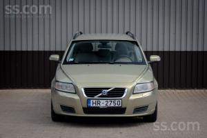 Volvo V50 2008 in Talsi, with an engine capacity of 2.40 L and mileage of 0 thousand km for 2990 €, photo 2 on AUTOMOTO.COM.LV