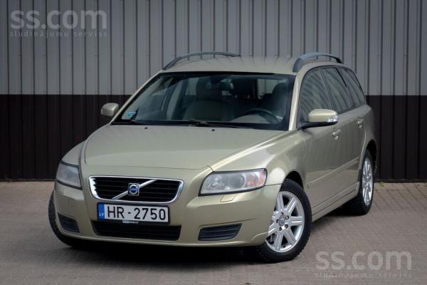 Volvo V50 2008 in Talsi, with an engine capacity of 2.40 L and mileage of 0 thousand km for 2990 €, photo 3 on AUTOMOTO.COM.LV