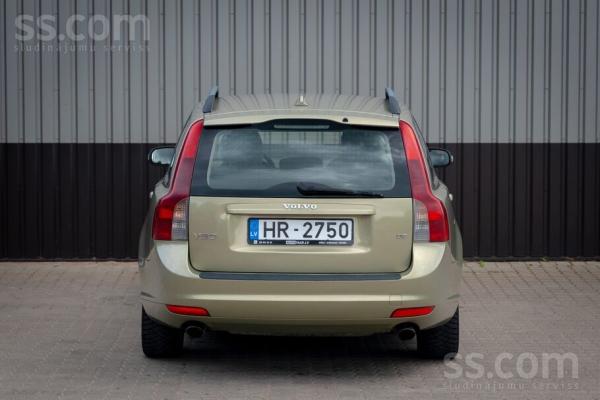 Volvo V50 2008 in Talsi, with an engine capacity of 2.40 L and mileage of 0 thousand km for 2990 €, photo 5 on AUTOMOTO.COM.LV