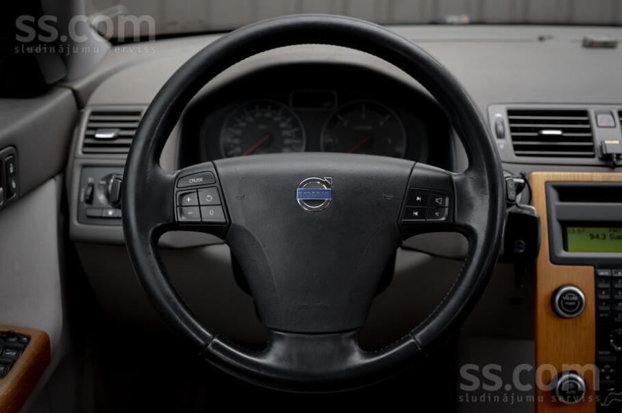 Volvo V50 2008 in Talsi, with an engine capacity of 2.40 L and mileage of 0 thousand km for 2990 €, photo 17 on AUTOMOTO.COM.LV