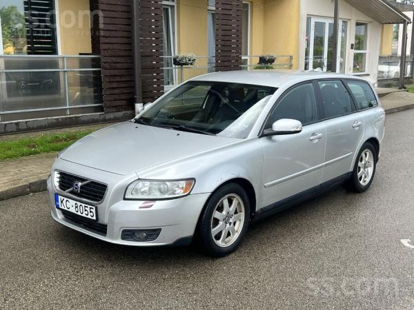 Volvo V50 2008 Rīga, ar dzinēja tilpumu 2.00 L un nobraukumu 0 tūkst. km par 1590 €, foto 1 vietnē AUTOMOTO.COM.LV