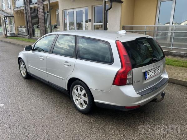 Volvo V50 2008 Rīga, ar dzinēja tilpumu 2.00 L un nobraukumu 0 tūkst. km par 1590 €, foto 2 vietnē AUTOMOTO.COM.LV