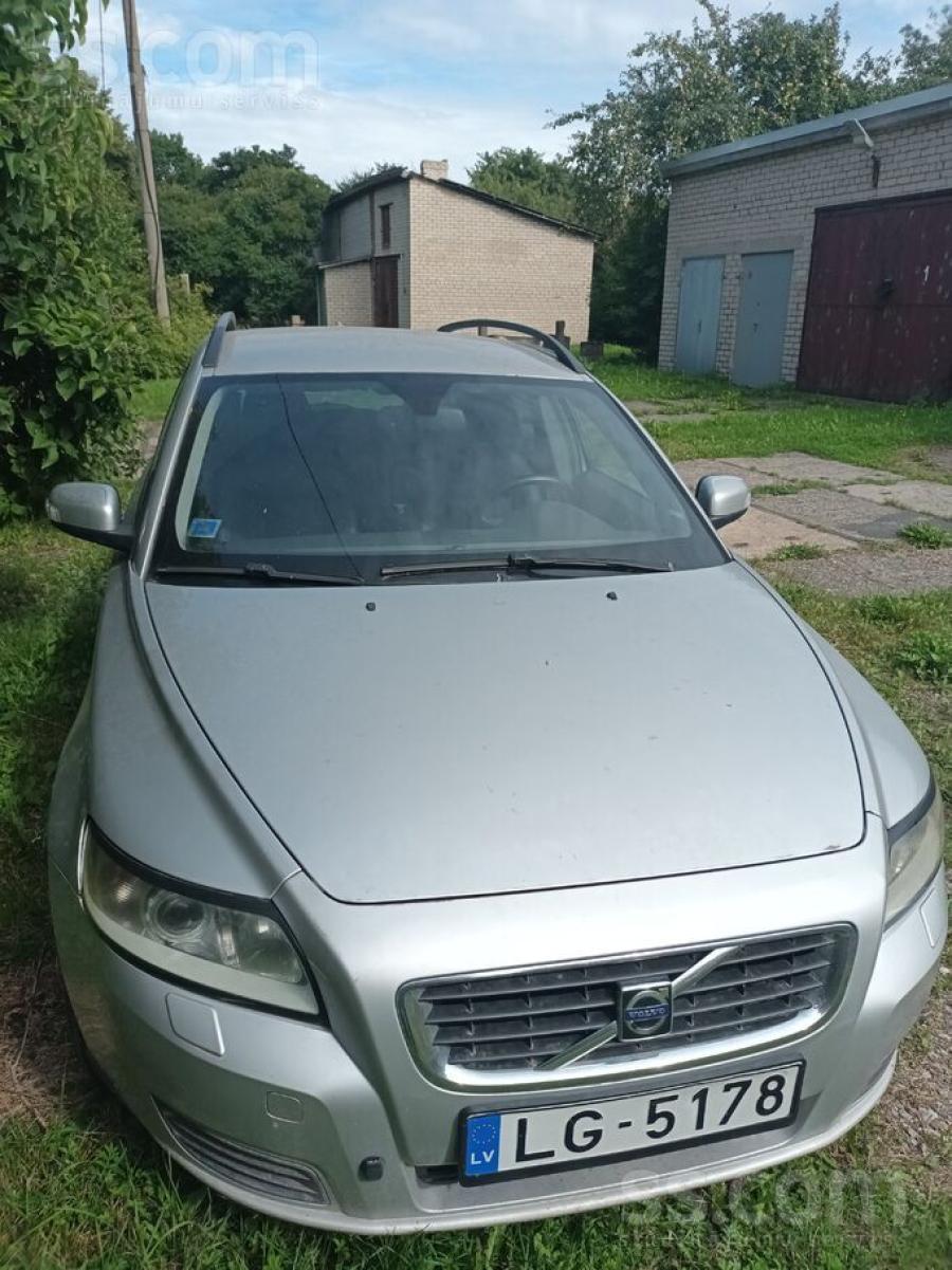 Volvo V50 2008 in Ventspils, with an engine capacity of 2.00 L and mileage of 285 thousand km for 800 €, photo 1 on AUTOMOTO.COM.LV