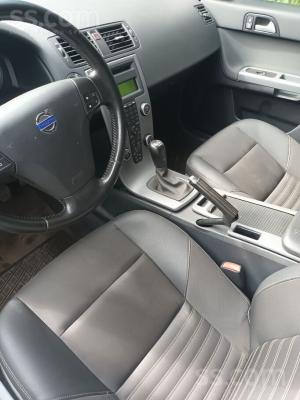 Volvo V50 2008 in Ventspils, with an engine capacity of 2.00 L and mileage of 285 thousand km for 800 €, photo 3 on AUTOMOTO.COM.LV
