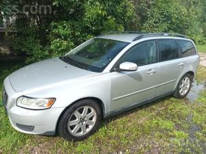 Volvo V50 2008 in Ventspils, with an engine capacity of 2.00 L and mileage of 285 thousand km for 800 €, photo 9 on AUTOMOTO.COM.LV