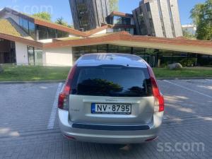 Volvo V50 2008 Rēzekne, ar dzinēja tilpumu 2.00 L un nobraukumu 0 tūkst. km par 3650 €, foto 10 vietnē AUTOMOTO.COM.LV