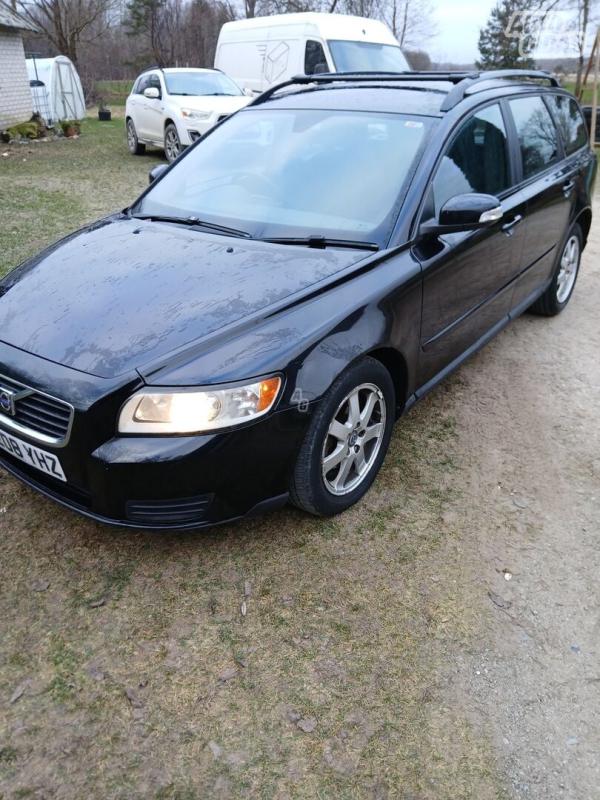 Volvo V50 2008 in Kretinga, with an engine capacity of 1.80 L and mileage of 274 thousand km for 1300 €, photo 5 on AUTOMOTO.COM.LV
