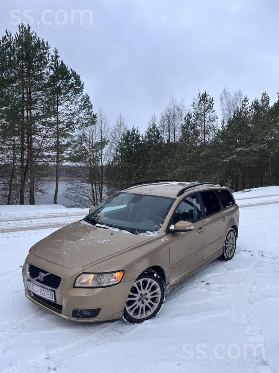 Volvo V50 2008 in Riga, with an engine capacity of 2.00 L and mileage of 311 thousand km for 2780 €, photo 1 on AUTOMOTO.COM.LV