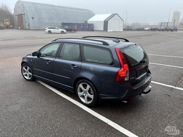 Volvo V50 2008 in Kaunas, with an engine capacity of 2.40 L and mileage of 310 thousand km for 3650 €, photo 3 on AUTOMOTO.COM.LV