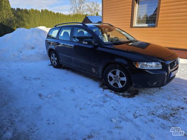 Volvo V50 2008 in Pakruojis, with an engine capacity of 1.60 L and mileage of 357 thousand km for 2600 €, photo 6 on AUTOMOTO.COM.LV