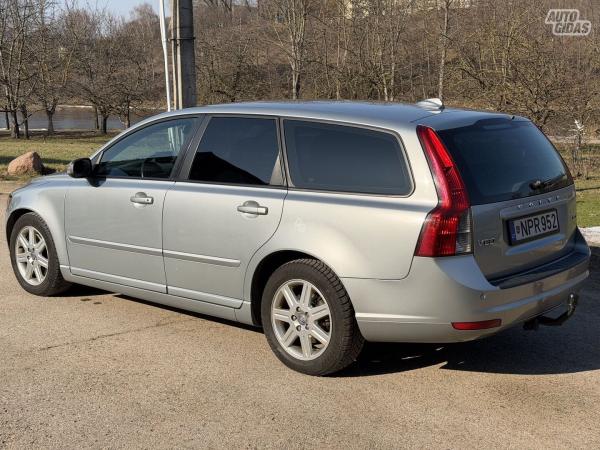 Volvo V50 2008 in Alytus, with an engine capacity of 2.00 L and mileage of 251 thousand km for 2650 €, photo 6 on AUTOMOTO.COM.LV