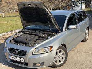 Volvo V50 2008 Alīta, ar dzinēja tilpumu 2.00 L un nobraukumu 251 tūkst. km par 2650 €, foto 7 vietnē AUTOMOTO.COM.LV