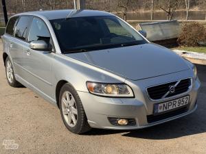 Volvo V50 2008 Alīta, ar dzinēja tilpumu 2.00 L un nobraukumu 251 tūkst. km par 2650 €, foto 11 vietnē AUTOMOTO.COM.LV